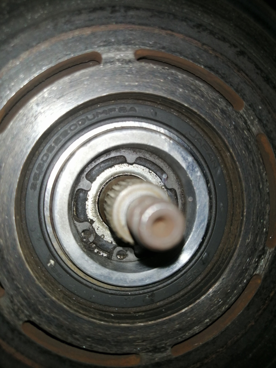 Натяжители, ролики, ремни, подшипник компрессора — замена Range Rover ...