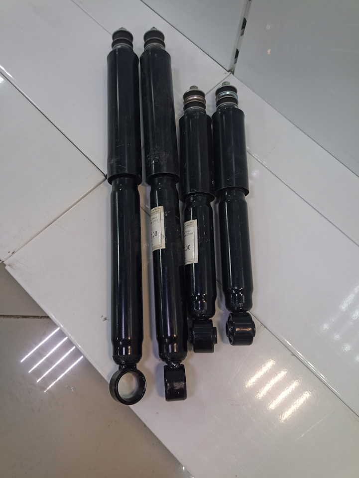 E3502 Амортизатор TOKICO | Запчасти на DRIVE2