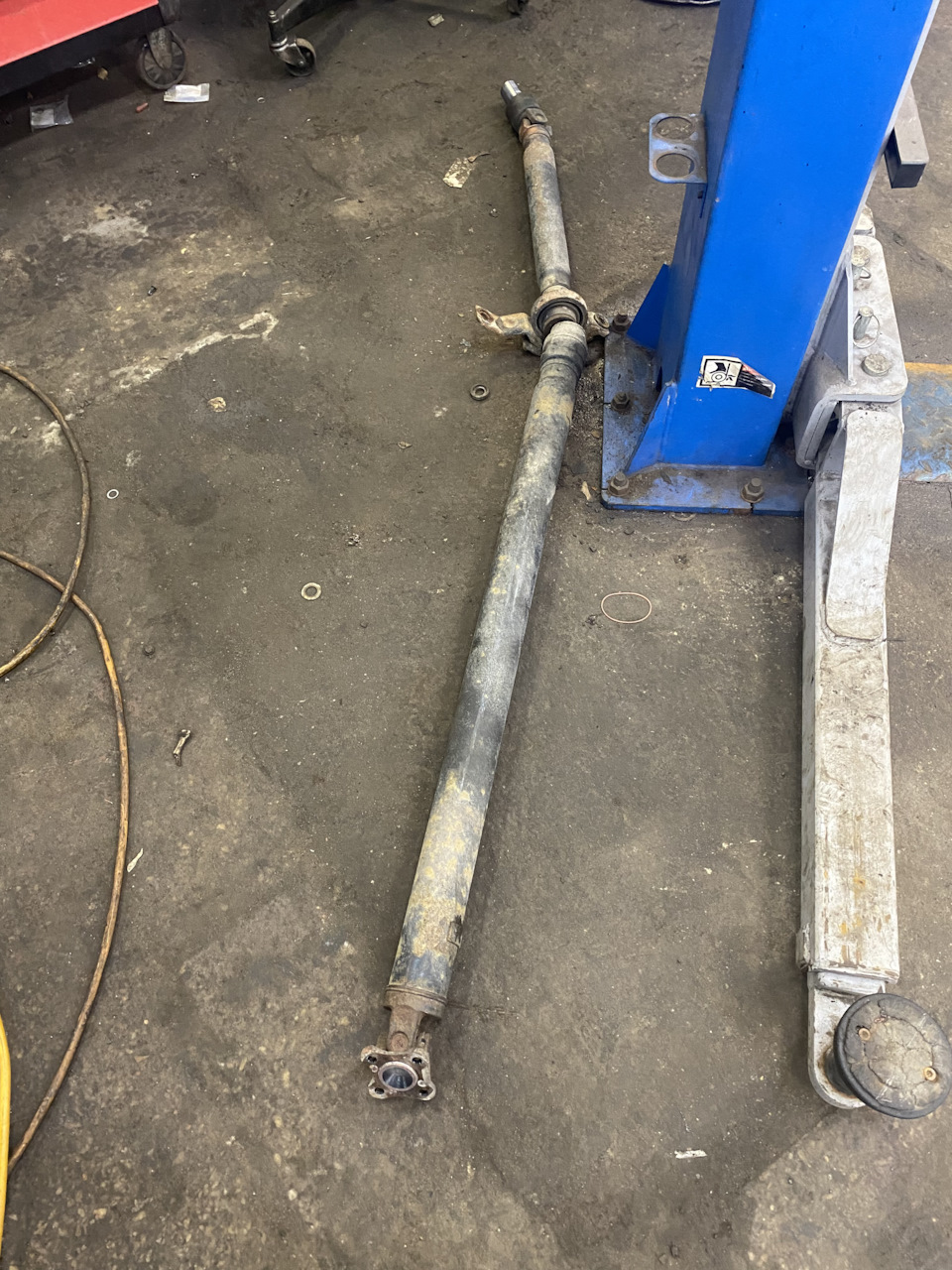 Замена кардана и 😈 — Mitsubishi Outlander XL, 3 л, 2007 года | визит на ...