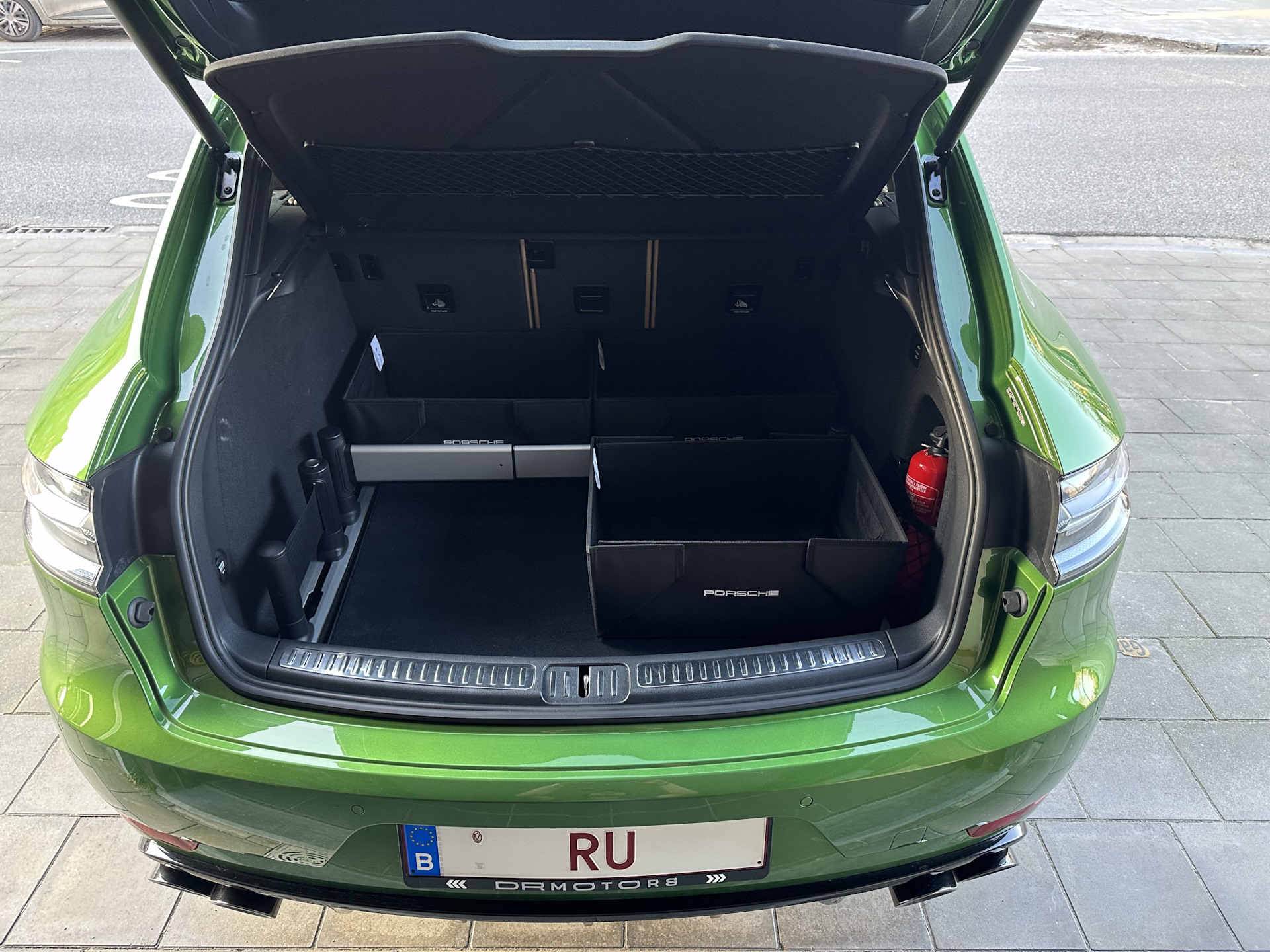 Складной Контейнер для багажного отсека — Porsche Macan, 2 л, 2019 года ...