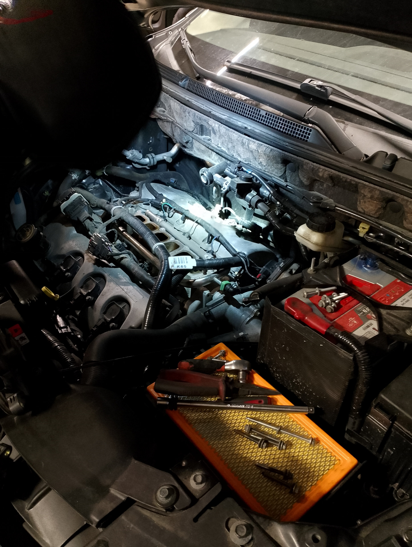 Замена свечей зажигания — Mazda CX-9 (1G), 3,7 л, 2012 года | визит на ...