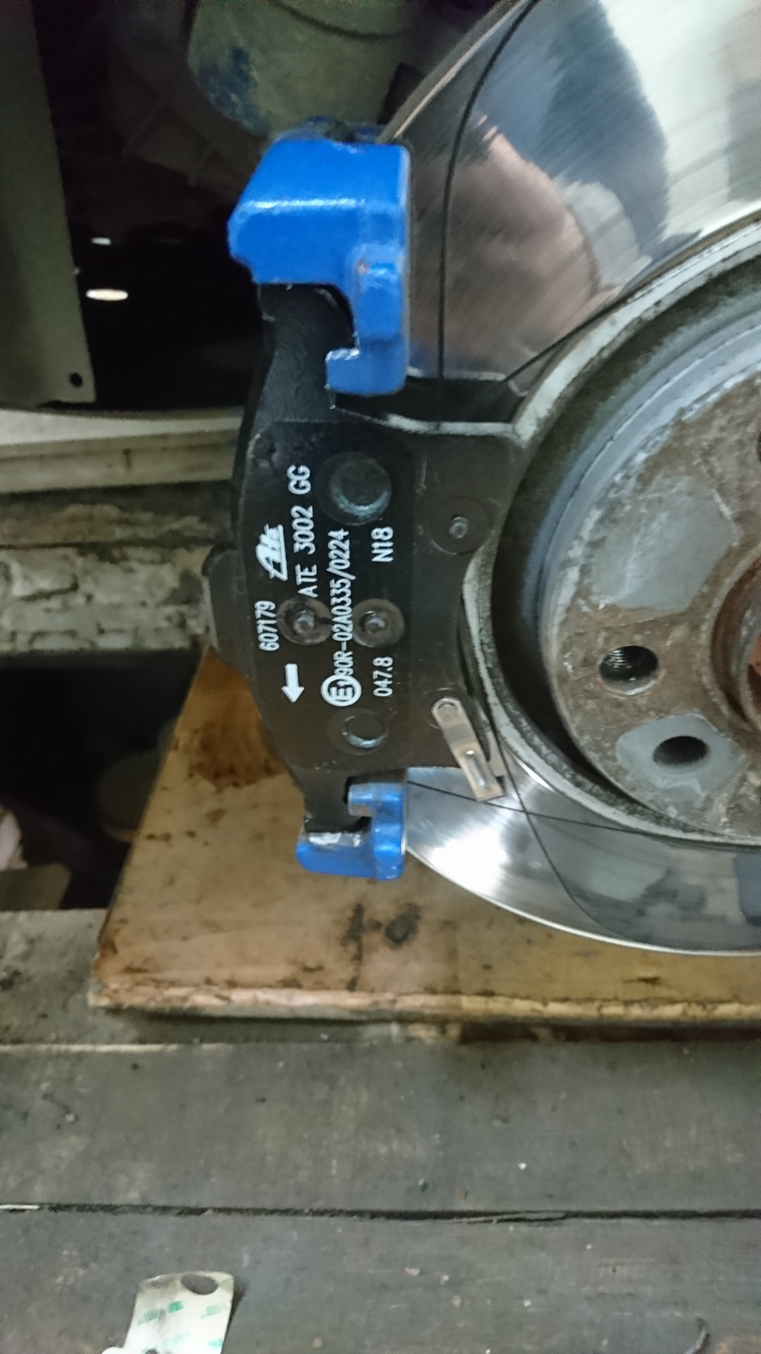 Замена термостата и корпуса + колодки — Opel Corsa D OPC, 1,6 л, 2008 ...