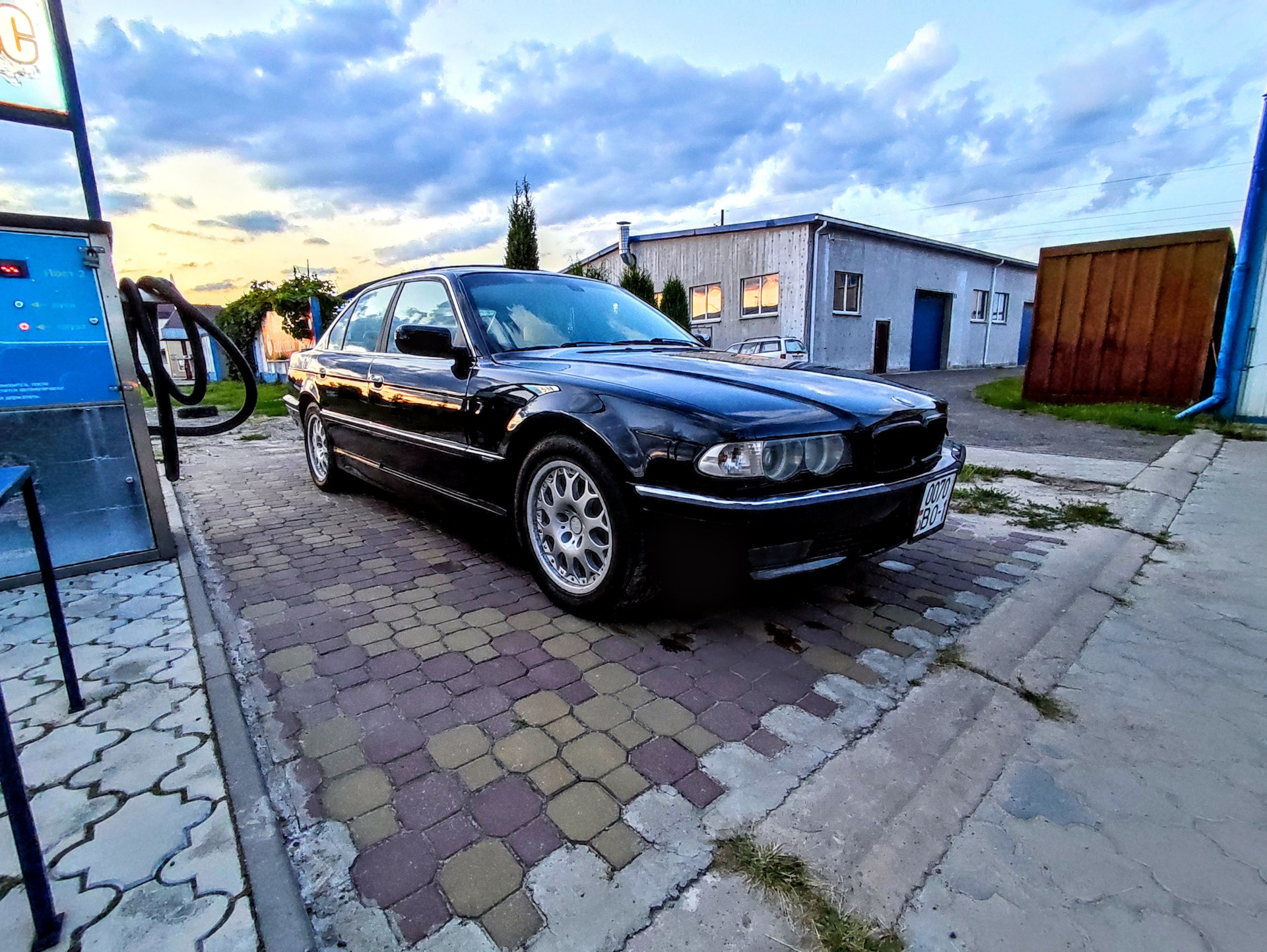 Пополнение в семье или 1 7ка хорошо а 2 — лучше) — BMW 7 series (E38), 3 л, 1999 года | покупка ...