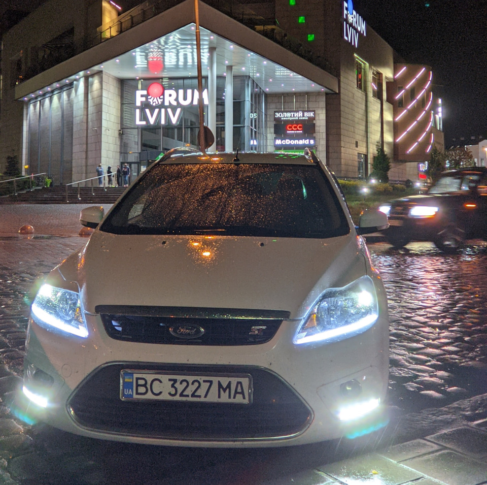 Гнучкі DRL, гибкие ДХО led в фари — Ford Focus Wagon II, 1,6 л, 2010 ...