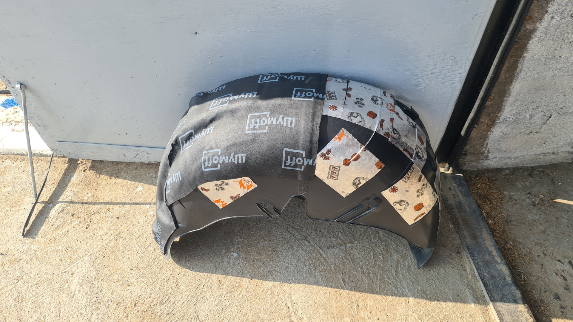 Шумоизоляция колесных арок снаружи — KIA Sorento (2G), 2,2 л, 2010 года ...