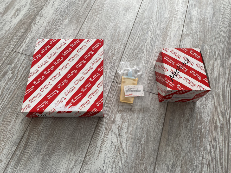 Меняем топливный фильтр и сеточку в баке, а так же воздушный фильтр ДВС ...