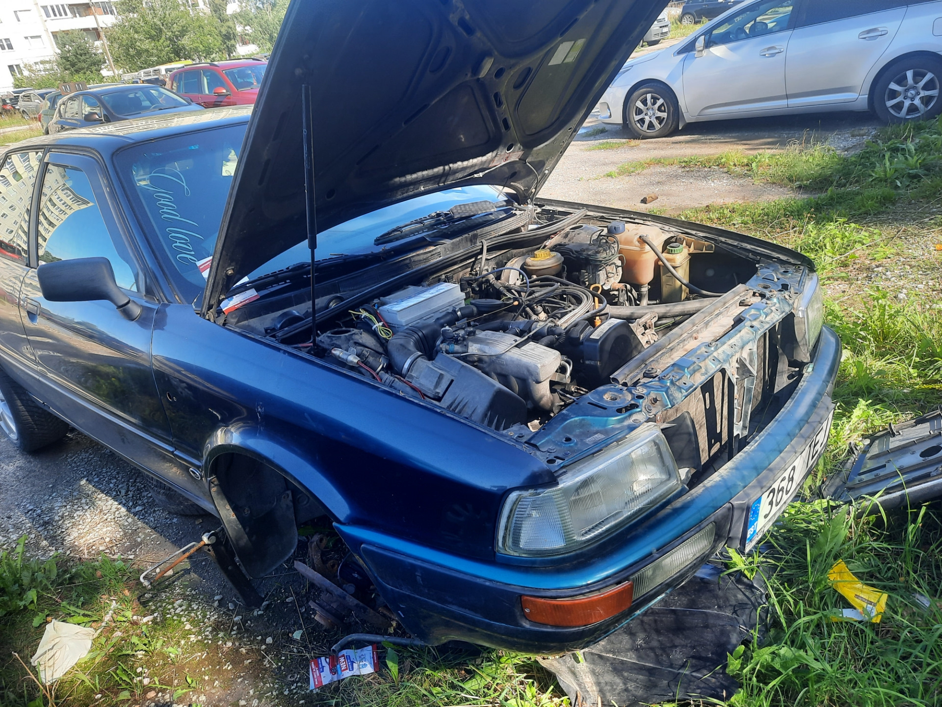 Замена опорных подшипников и полуоси — Audi 80 (B4), 2 л, 1991 года ...