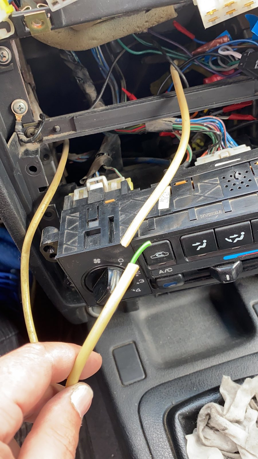 Подскажите пож. — Nissan Primera (P10), 1,6 л, 1996 года | поломка | DRIVE2