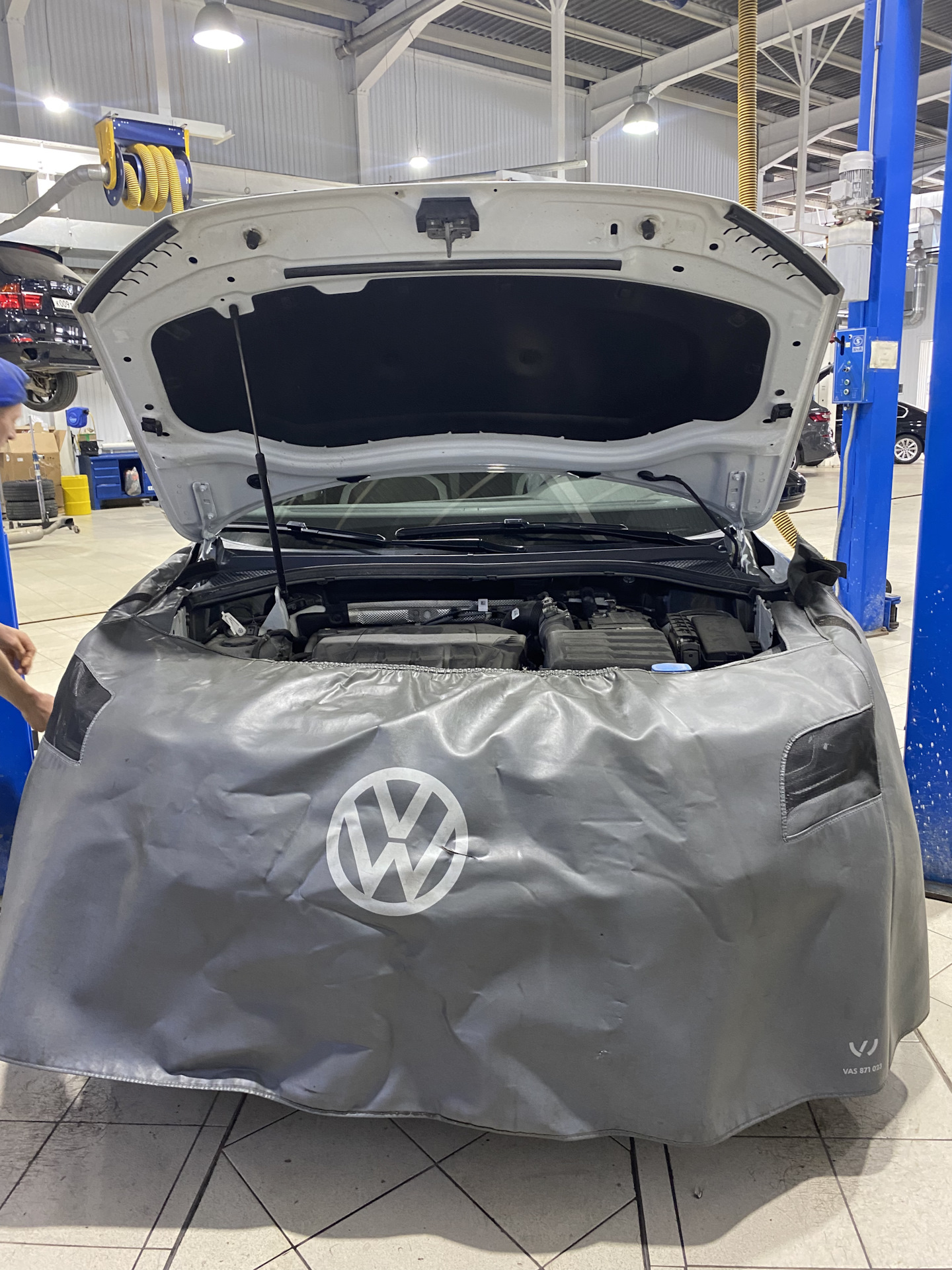 ТО-2 18320км — Volkswagen Tiguan (2G), 2 л, 2021 года | плановое ТО ...