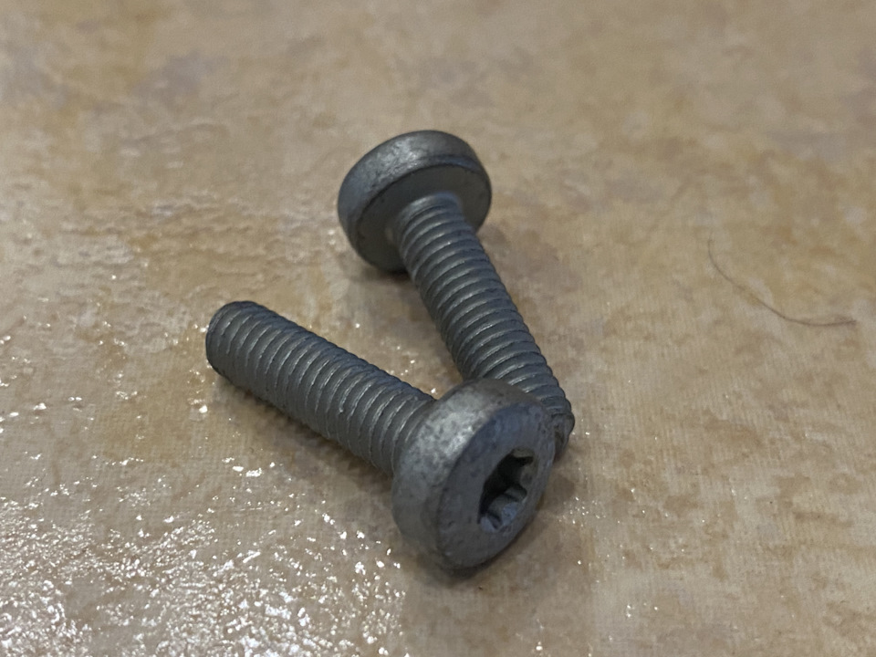 N10700201 Болт (M6х22) / VAG | Запчасти на DRIVE2