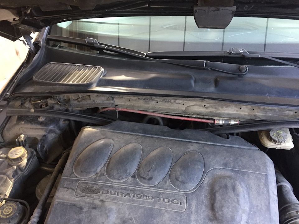 Уплотнитель капота — Ford Mondeo IV, 2 л, 2008 года | другое | DRIVE2