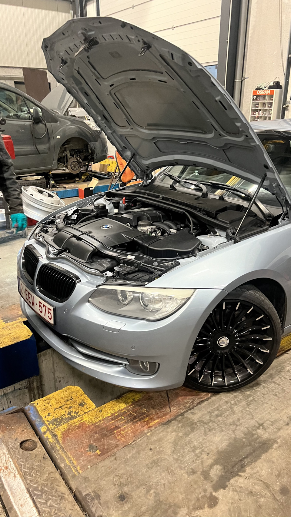 Сгорела лампочка(ксенон) — BMW 3 series Convertible (E93), 2 л, 2010 ...