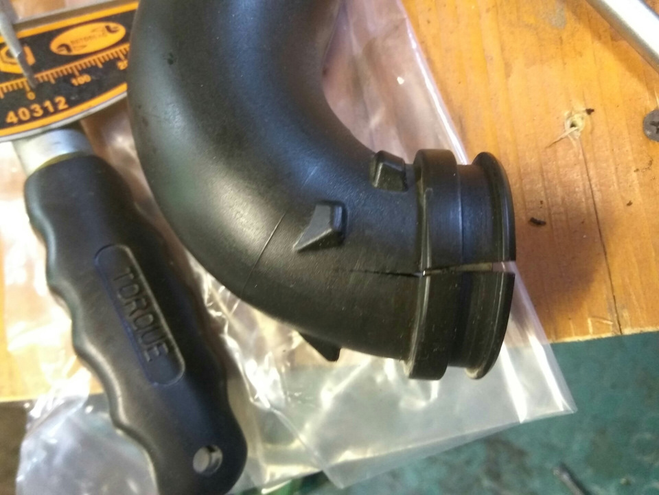 Замена патрубка 31269238 это возможно. — Volvo XC70 III, 2,4 л, 2011 ...