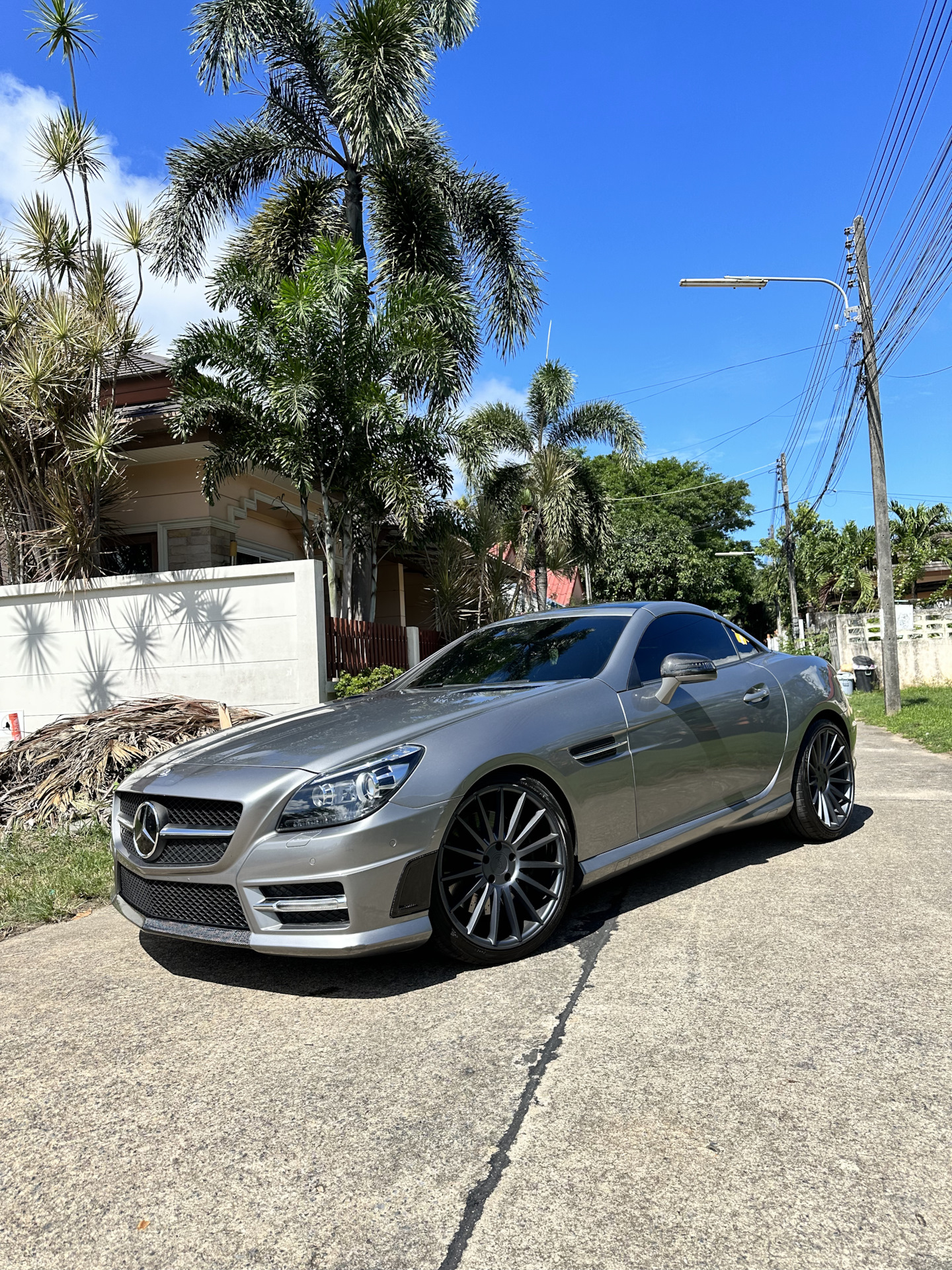 Все carbon детали на месте 💪🏻 — Mercedes-Benz SLK (R172), 1,8 л, 2012 ...