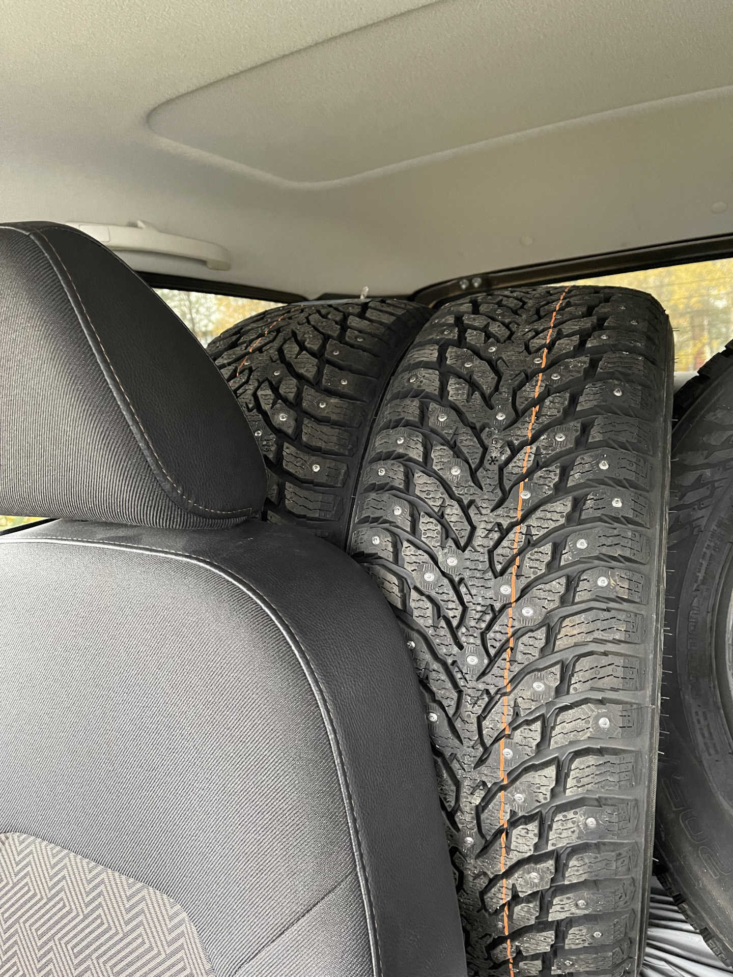 Купил зимние шины на ниву диски заводские GRIZLI — Lada 4x4 3D, 1,7 л ...