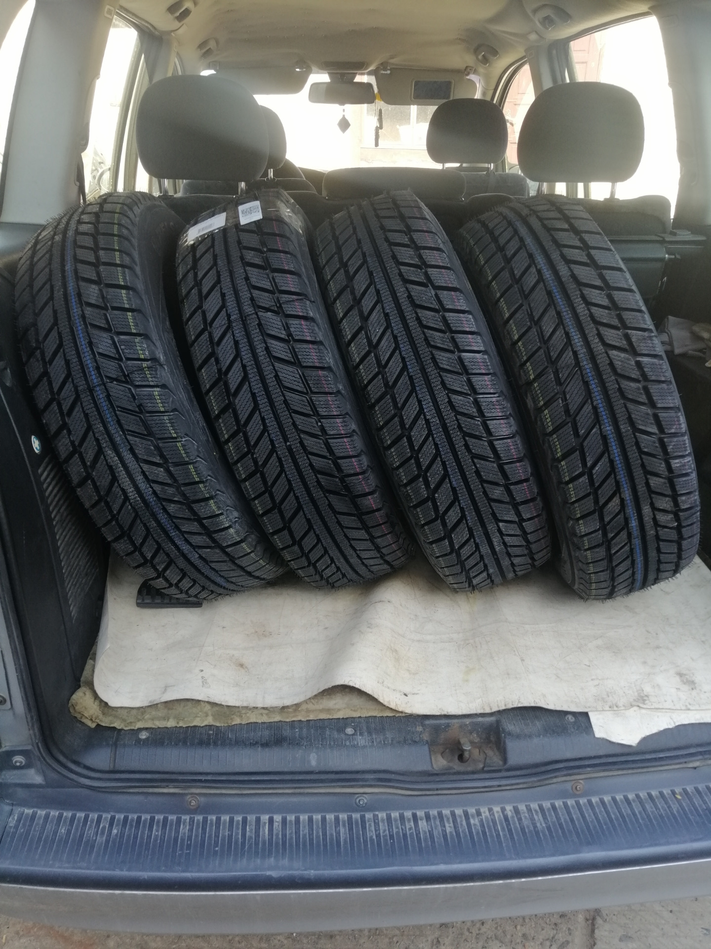 Взял Белшину — Opel Zafira A, 2,2 л, 2002 года | шины | DRIVE2