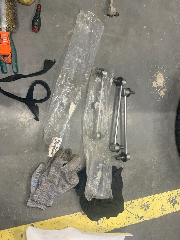 Замена стоек стабилизаторов — Toyota Camry (XV30), 2,4 л, 2003 года ...