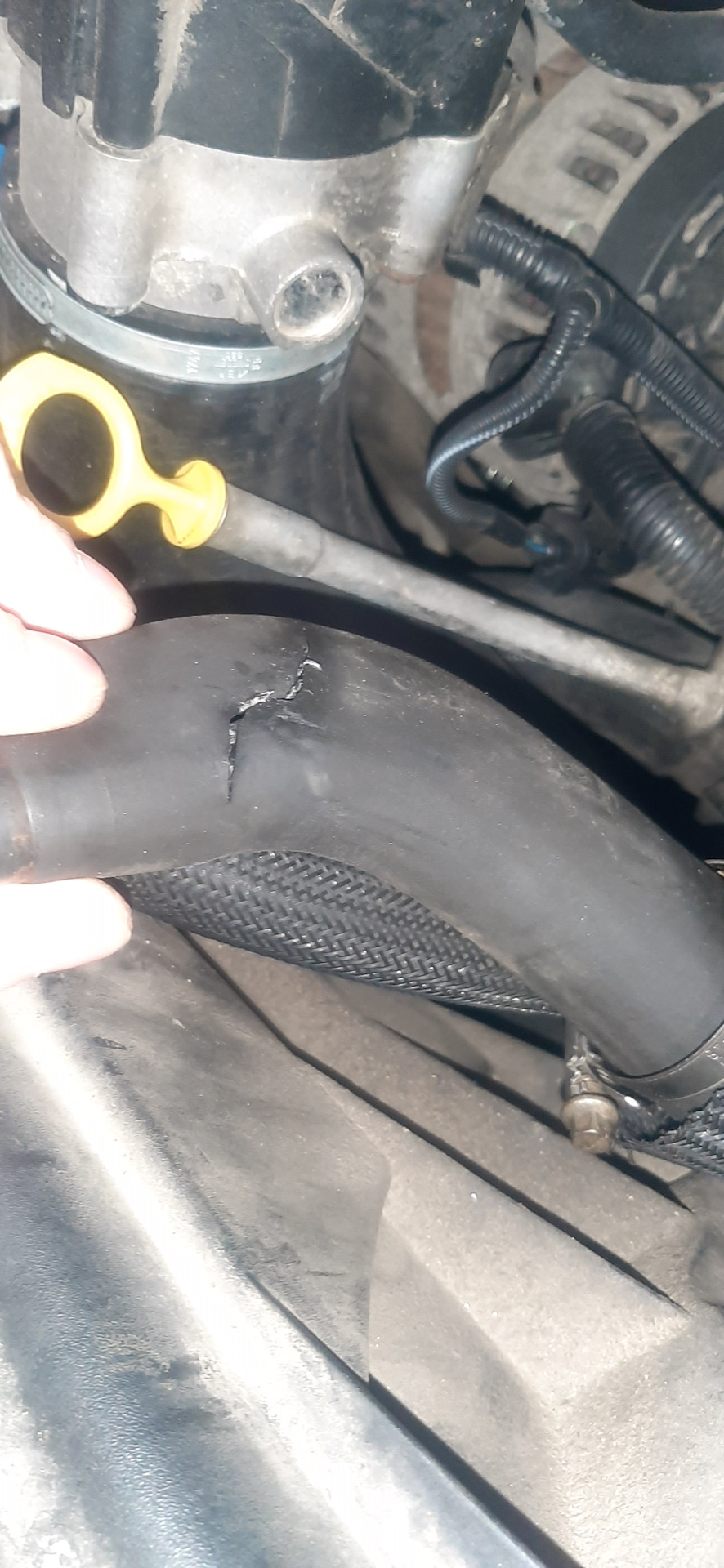 Крышка расширительного бачка, патрубок охлаждения — Volvo S80 (2G), 2,5 ...