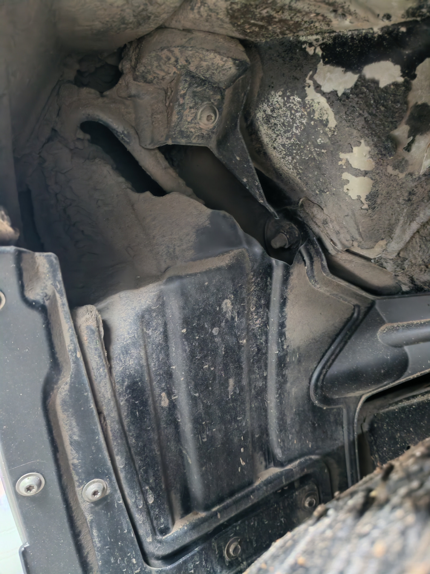 Защита заливной горловины ч.1 — Toyota Land Cruiser 200, 4,7 л, 2008 ...