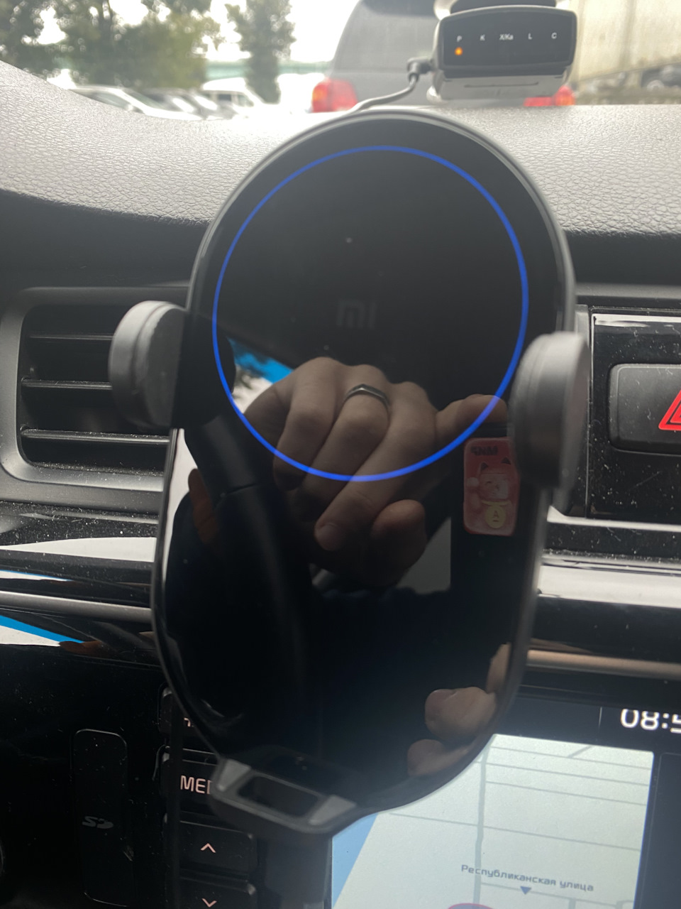 Беспроводная зарядка Xiaomi — KIA Rio X-Line, 1,6 л, 2019 года ...