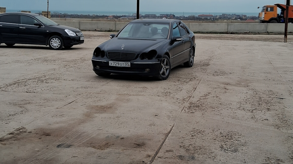 Mercedes-Benz C-Class (W203) 1.8 бензиновый 2003 | Satin-grey на DRIVE2