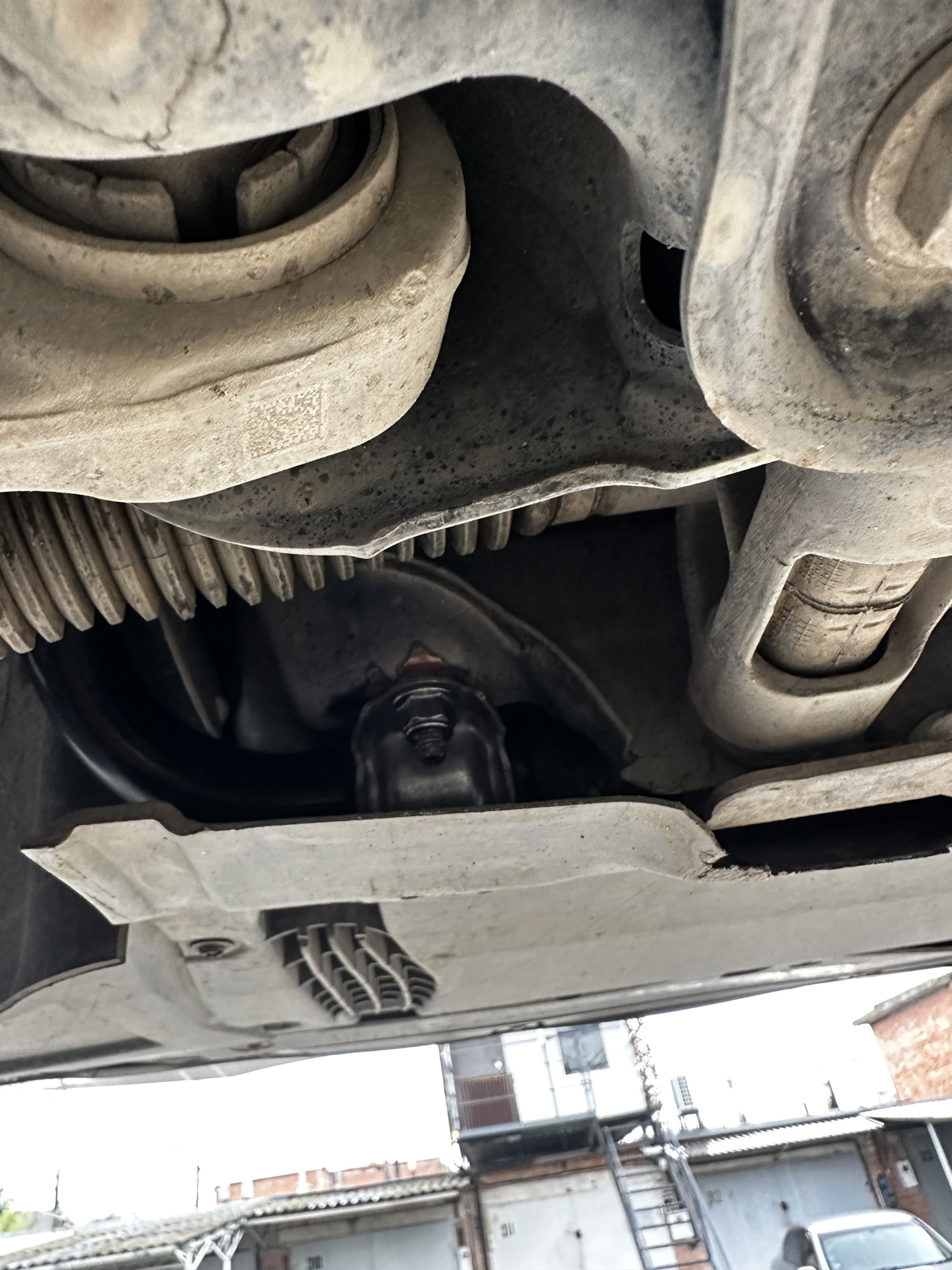 Установка стабилизаторов от Audi Q5/SQ5 на Audi A6 C7 — Audi A6 (C7), 2 ...