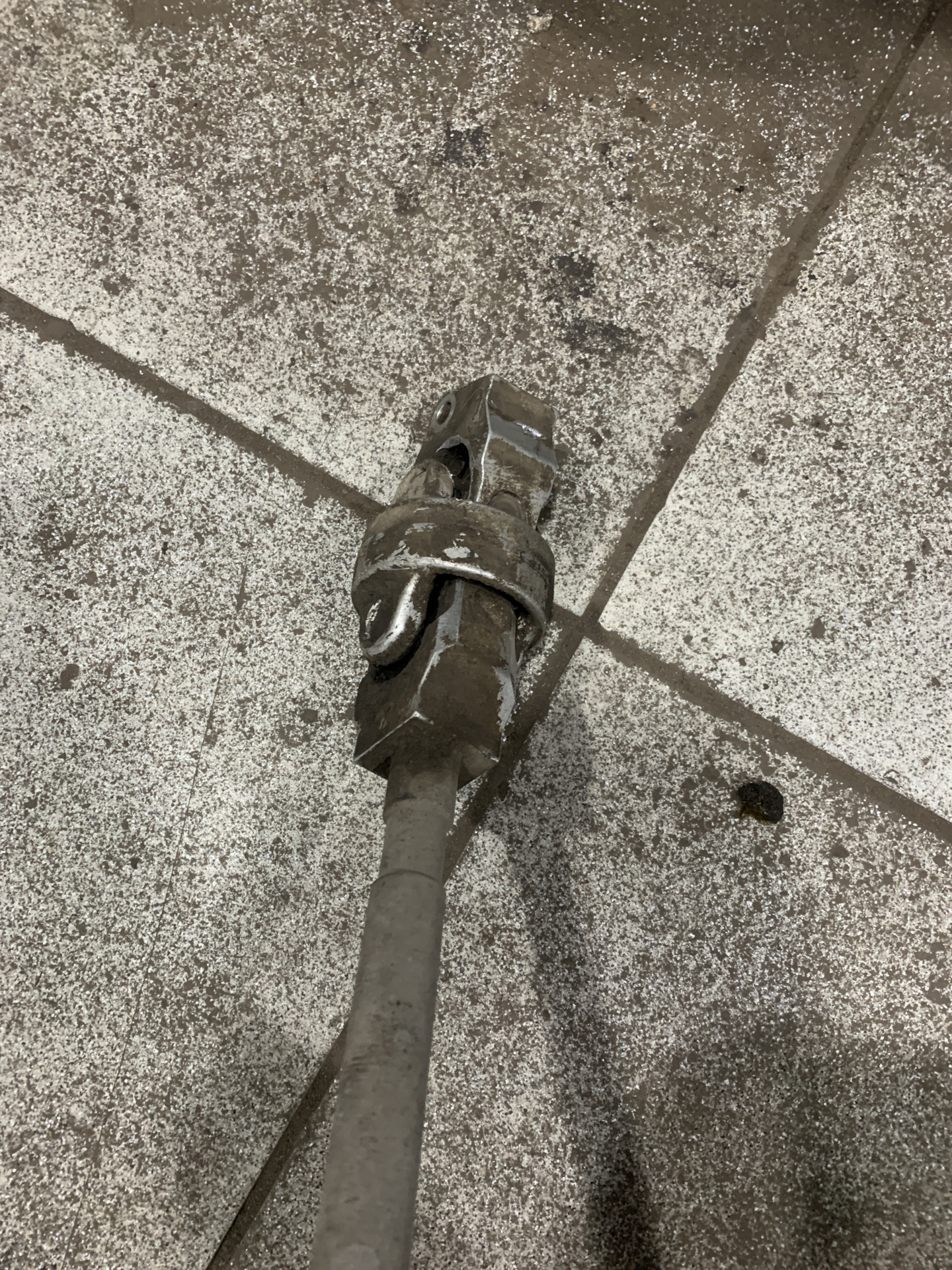 Замена рулевого кардана — BMW 3 series (E90), 2,5 л, 2010 года | визит ...