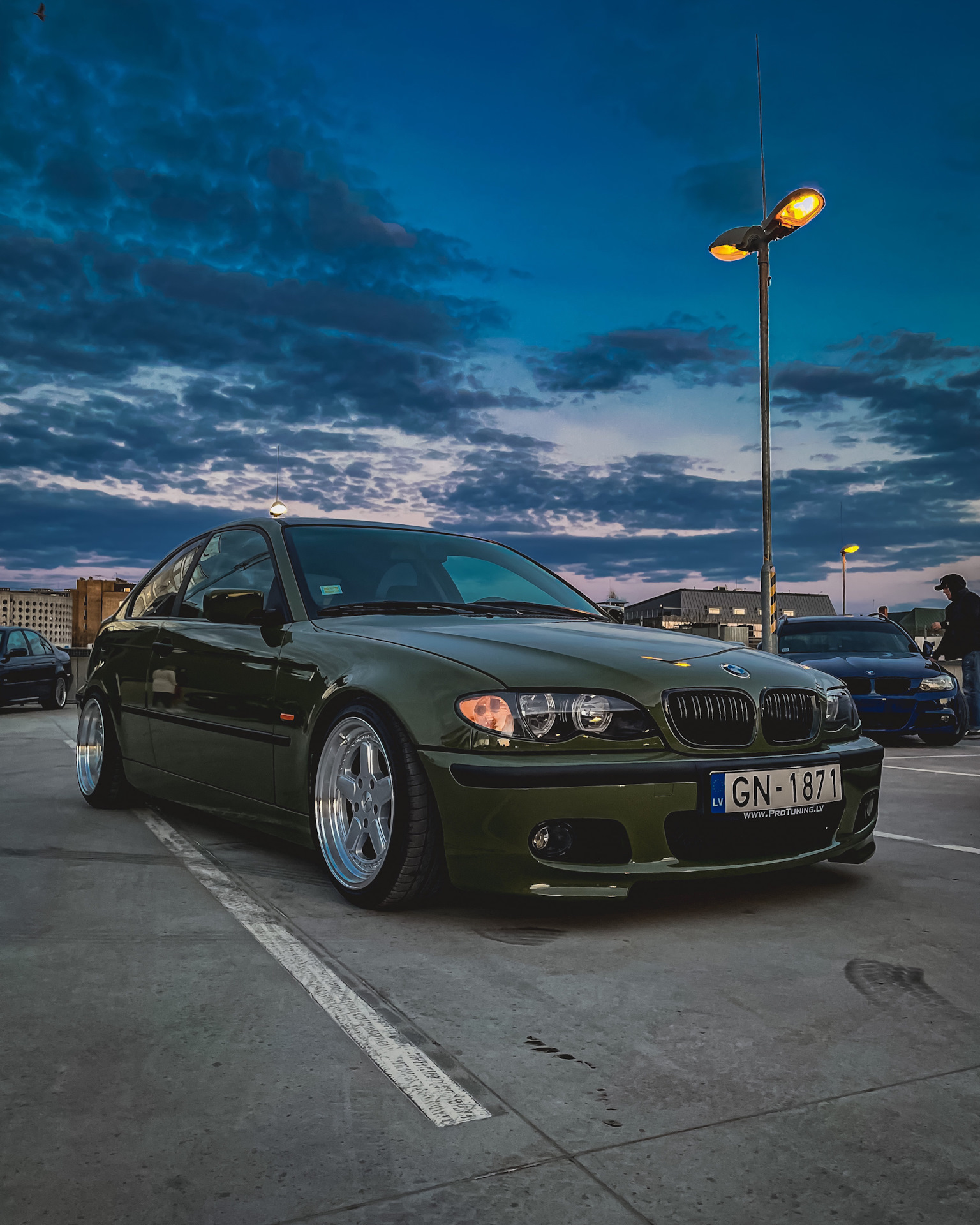E46 compact front swap Need more sound — BMW 3 series Compact (E46/5 ...