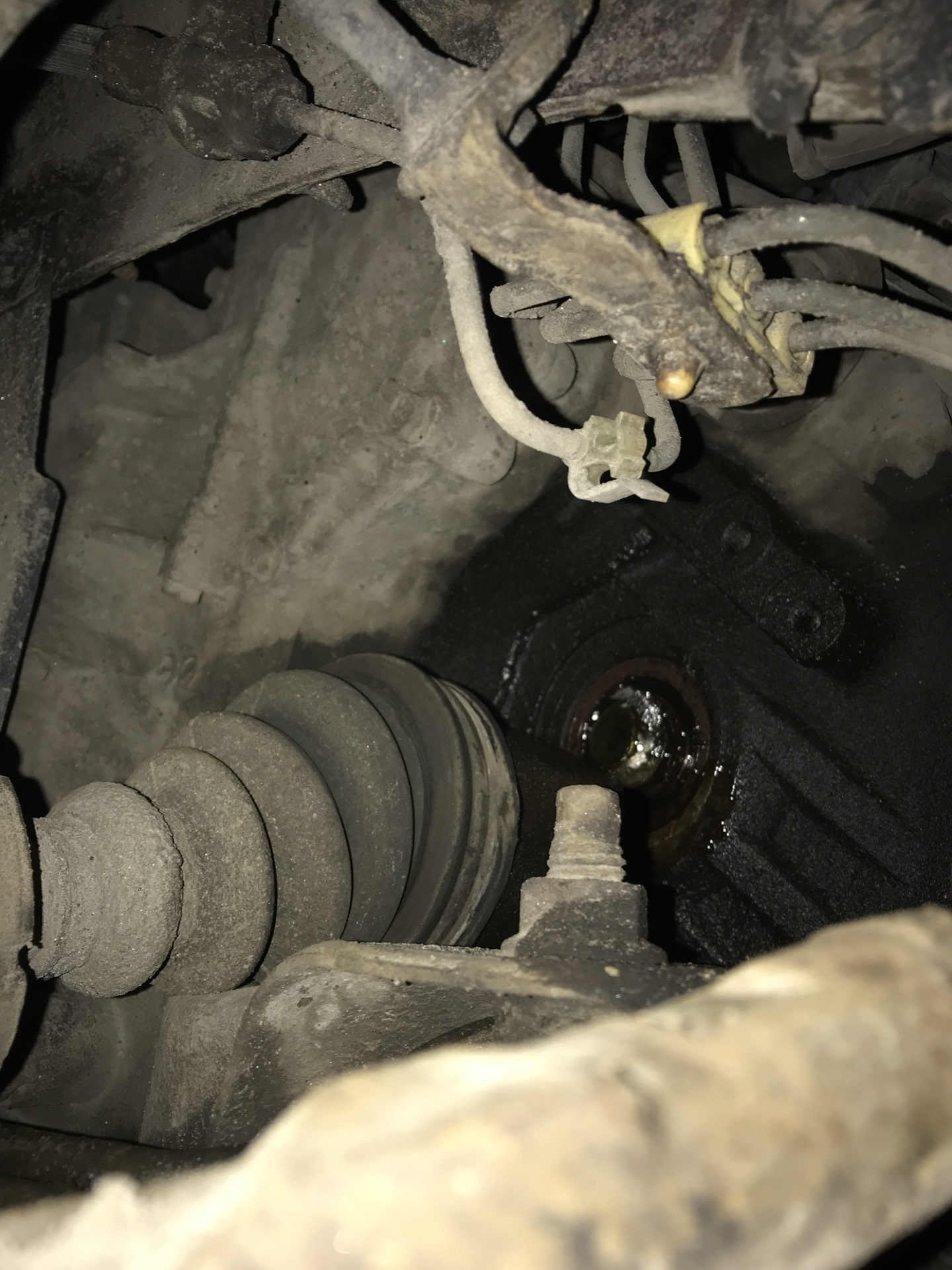 Сломался привод — Volvo S60 (1G), 2,4 л, 2001 года | поломка | DRIVE2