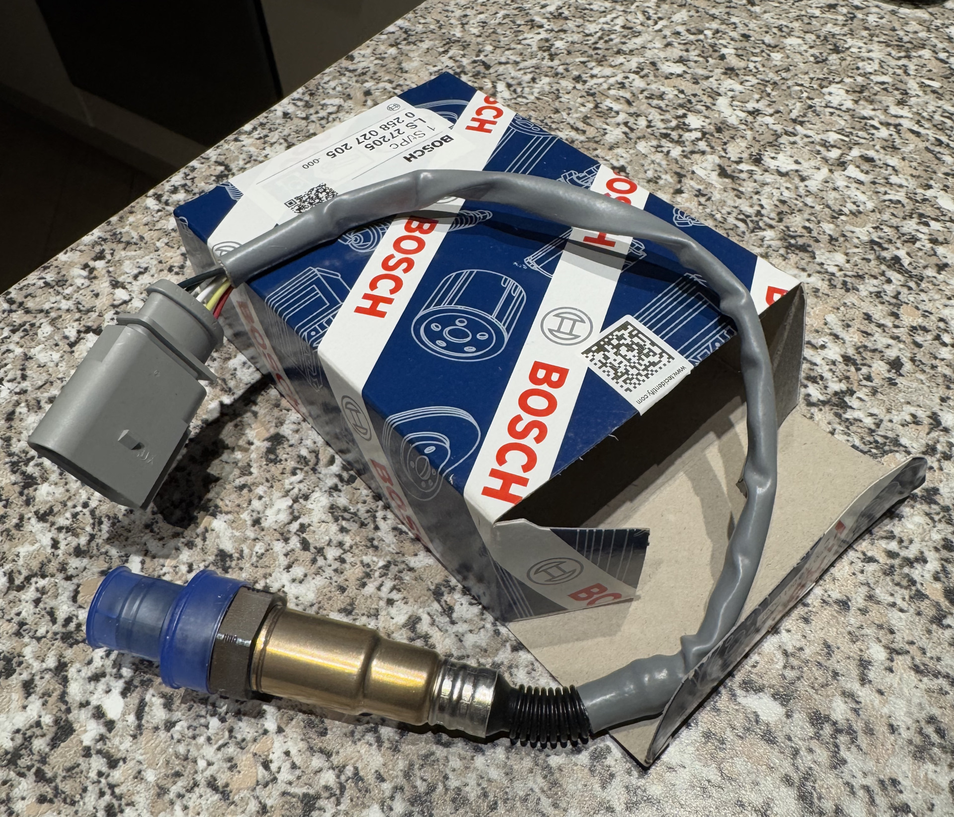 Замена лямбды и свечей зажигания — Audi Q5 (1G), 2 л, 2014 года ...