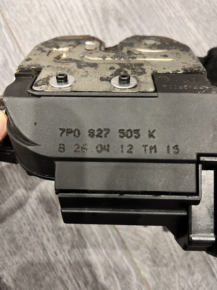 Замок багажника Touareg NF на Porsche Cayenne (2G) 958, Volkswagen ...