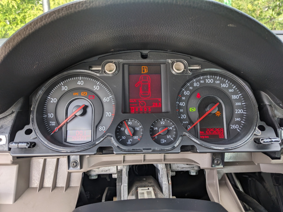 Заменил приборку — Volkswagen Passat B6, 2 л, 2006 года | своими руками ...