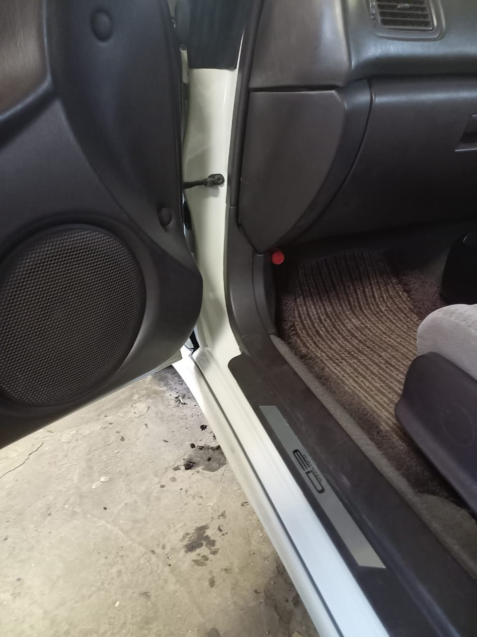 Покраска дверных проемов, порогов и переднего левого крыла. — Toyota ...