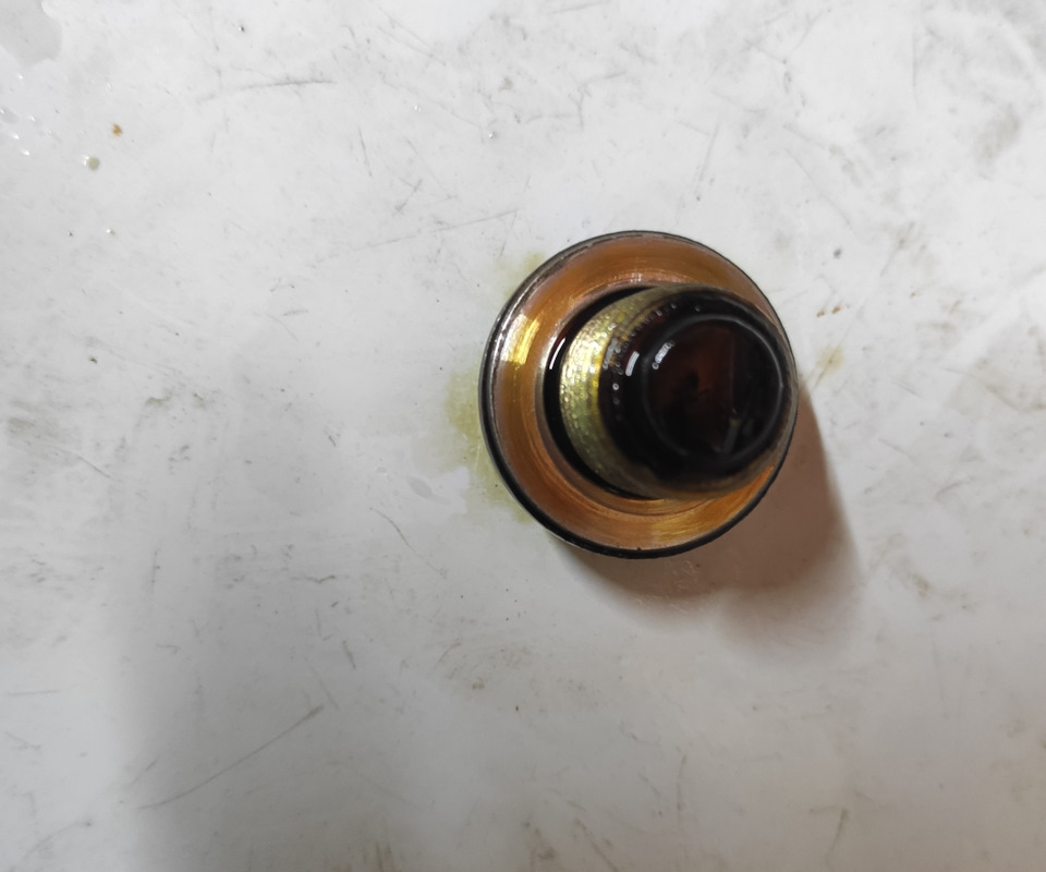 ТО 165: Замена масла — Mitsubishi Pajero (4G), 3,8 л, 2019 года ...