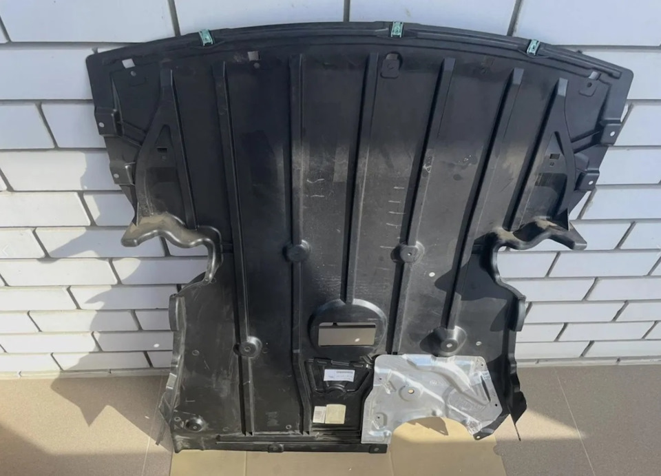 51757129341 Экран моторного отсека BMW | Запчасти на DRIVE2