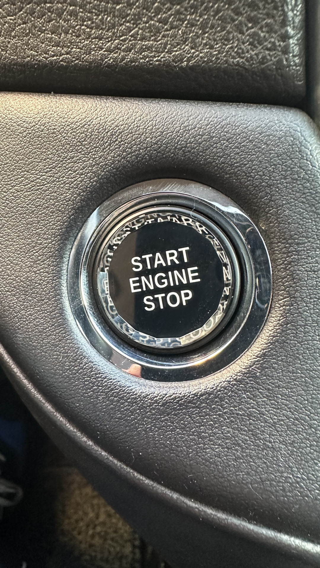 Заменил крышку кнопки start/stop — Toyota Land Cruiser 200, 4,5 л, 2008 года | тюнинг | DRIVE2