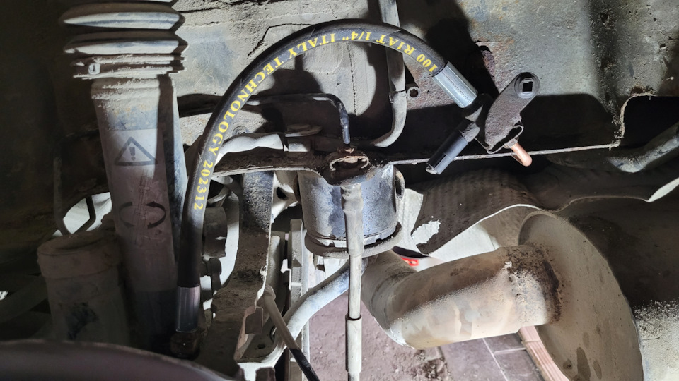 Прокачка системы DRC на Audi RS6 C6 — Audi RS6 (C6), 5 л, 2010 года ...