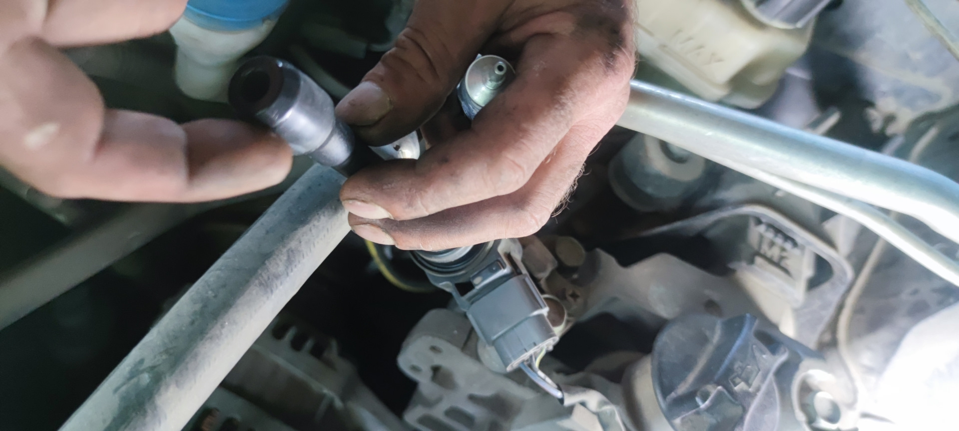 Чистка дроссельной, замена свечей — Nissan Qashqai (1G), 2 л, 2010 года ...