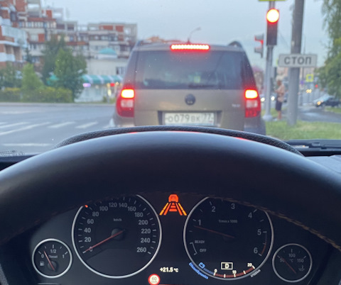 51118068135 Вставка воздухозаборника Ср BMW | Запчасти на DRIVE2