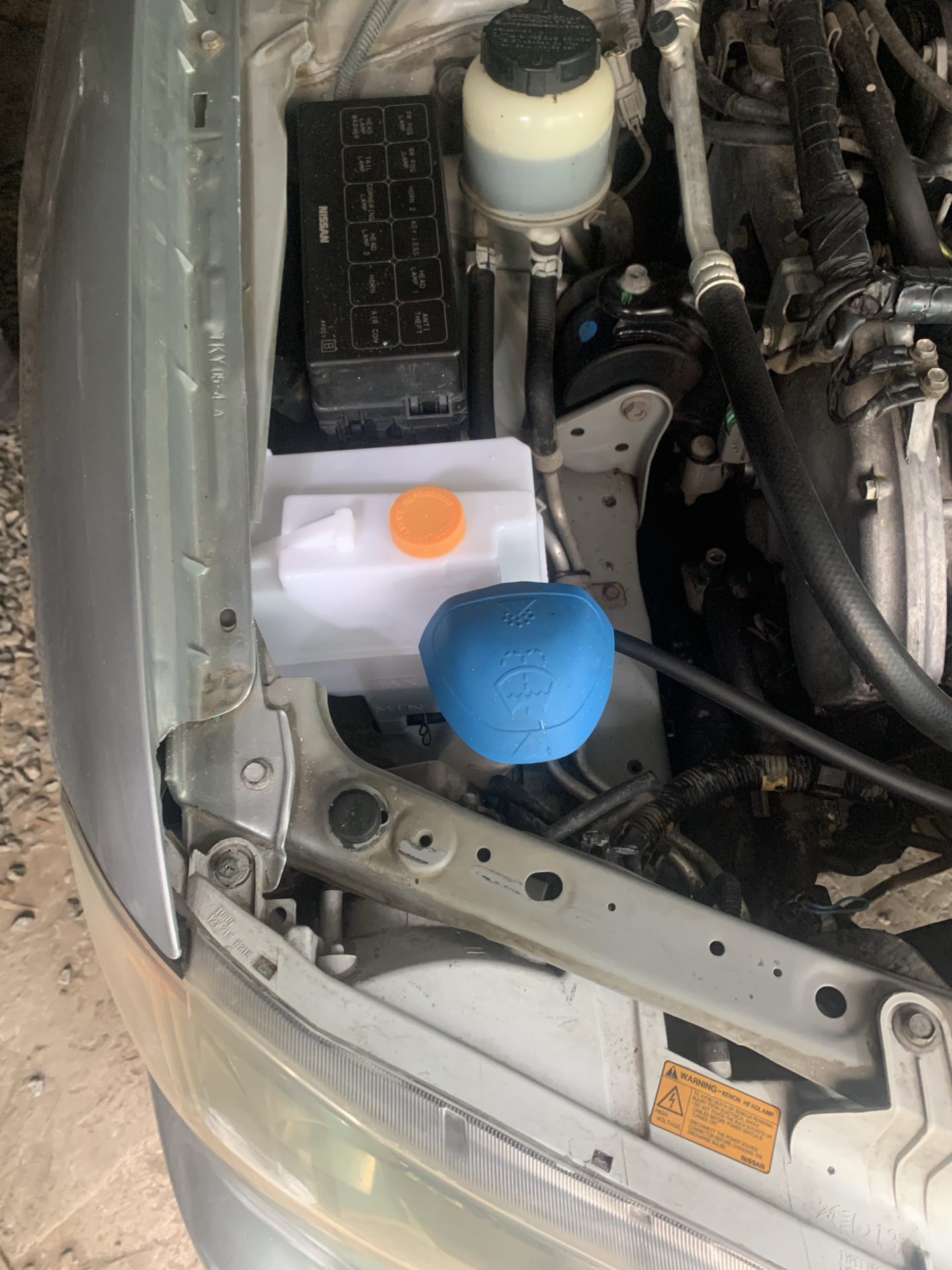 Заменил бачок — Nissan Maxima QX (A33), 2 л, 2002 года | своими руками ...