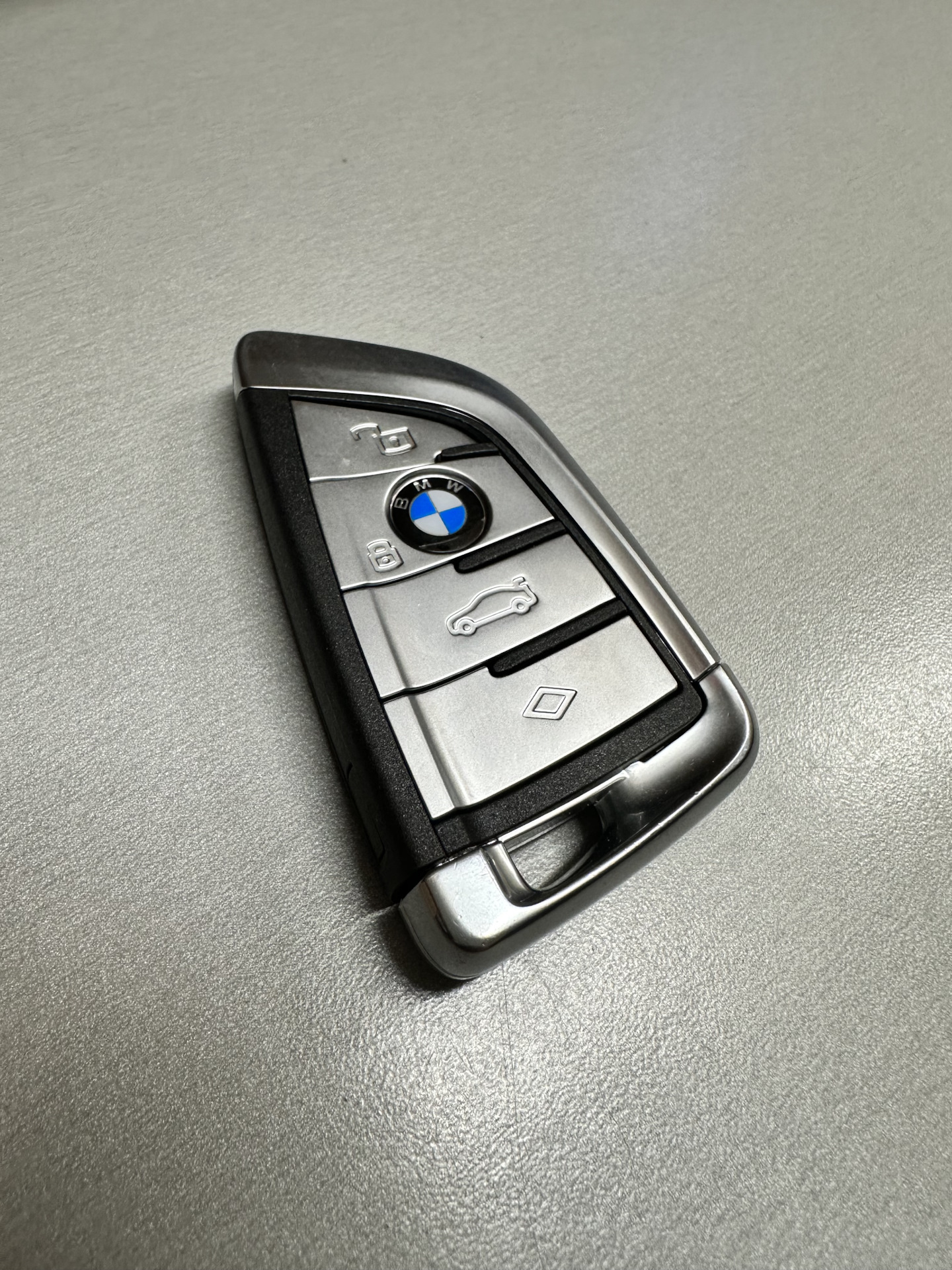 BMW G20 chrome button key fob — BMW 3 series (G20), 2 л, 2020 года ...