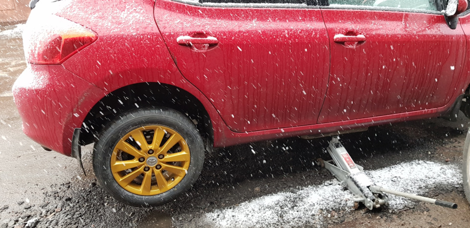 Маслосъемные колпачки — Toyota Avensis II, 1,8 л, 2006 года | своими ...