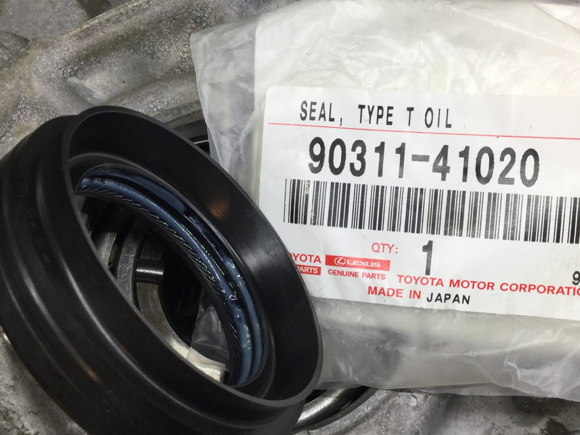 09. Сальники дифференциала. Правые и левые) — Mitsubishi Galant (8G), 2 ...