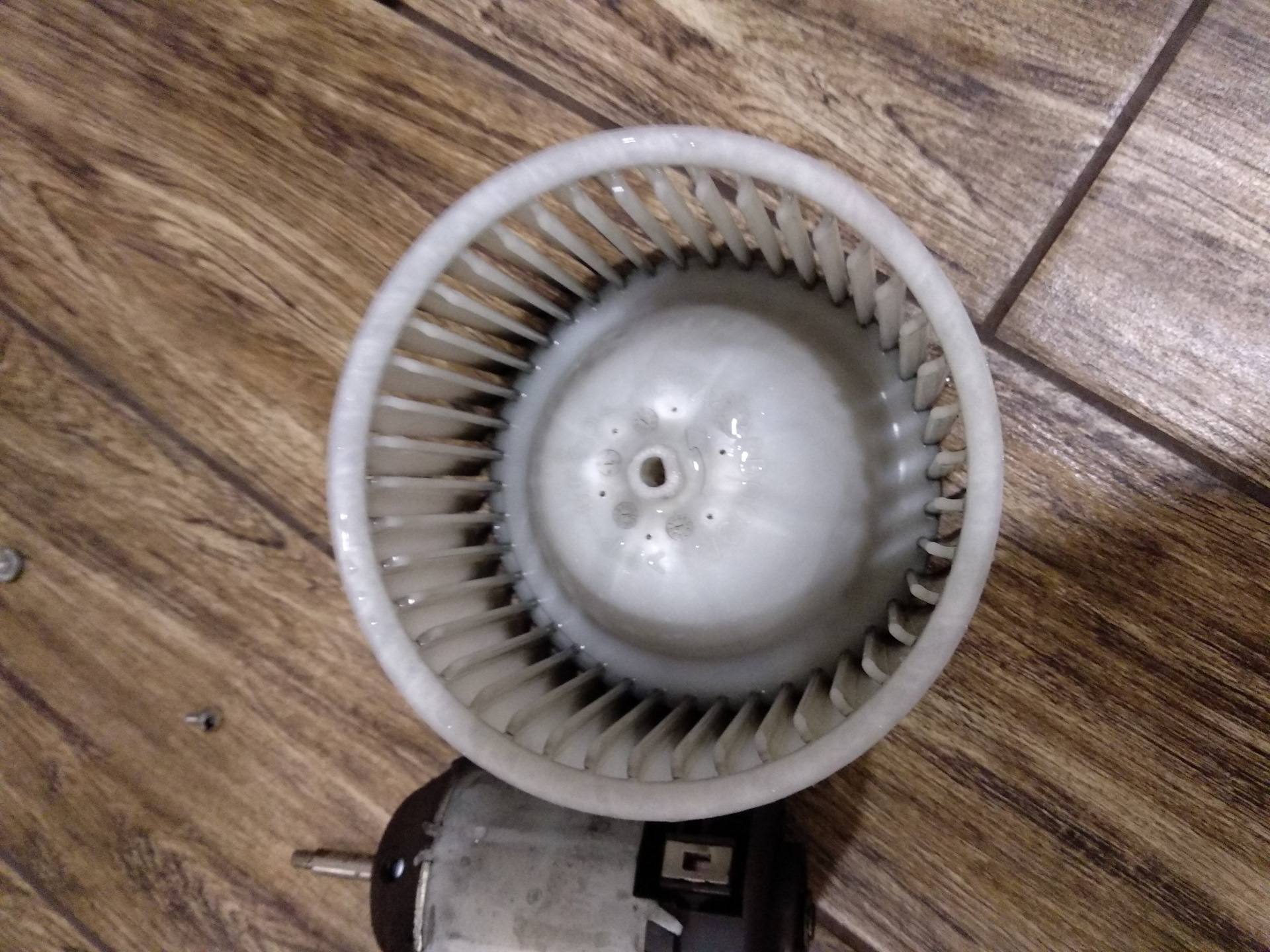 Моторчик печки — Mitsubishi Outlander XL, 2 л, 2010 года | своими ...