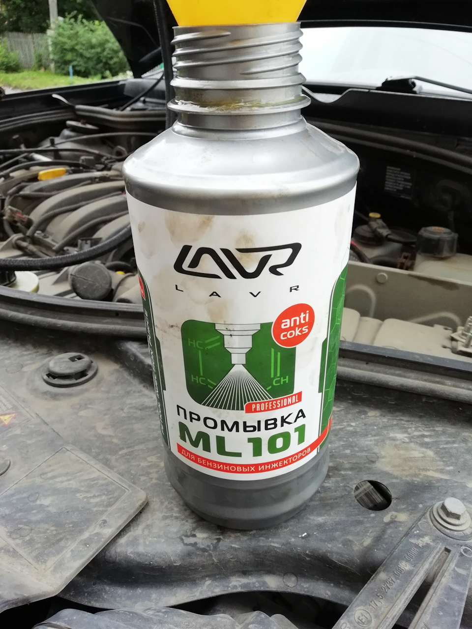 Промывка форсунок LAVR ML 101 — Renault Duster (1G), 2 л, 2014 года | визит на сервис | DRIVE2