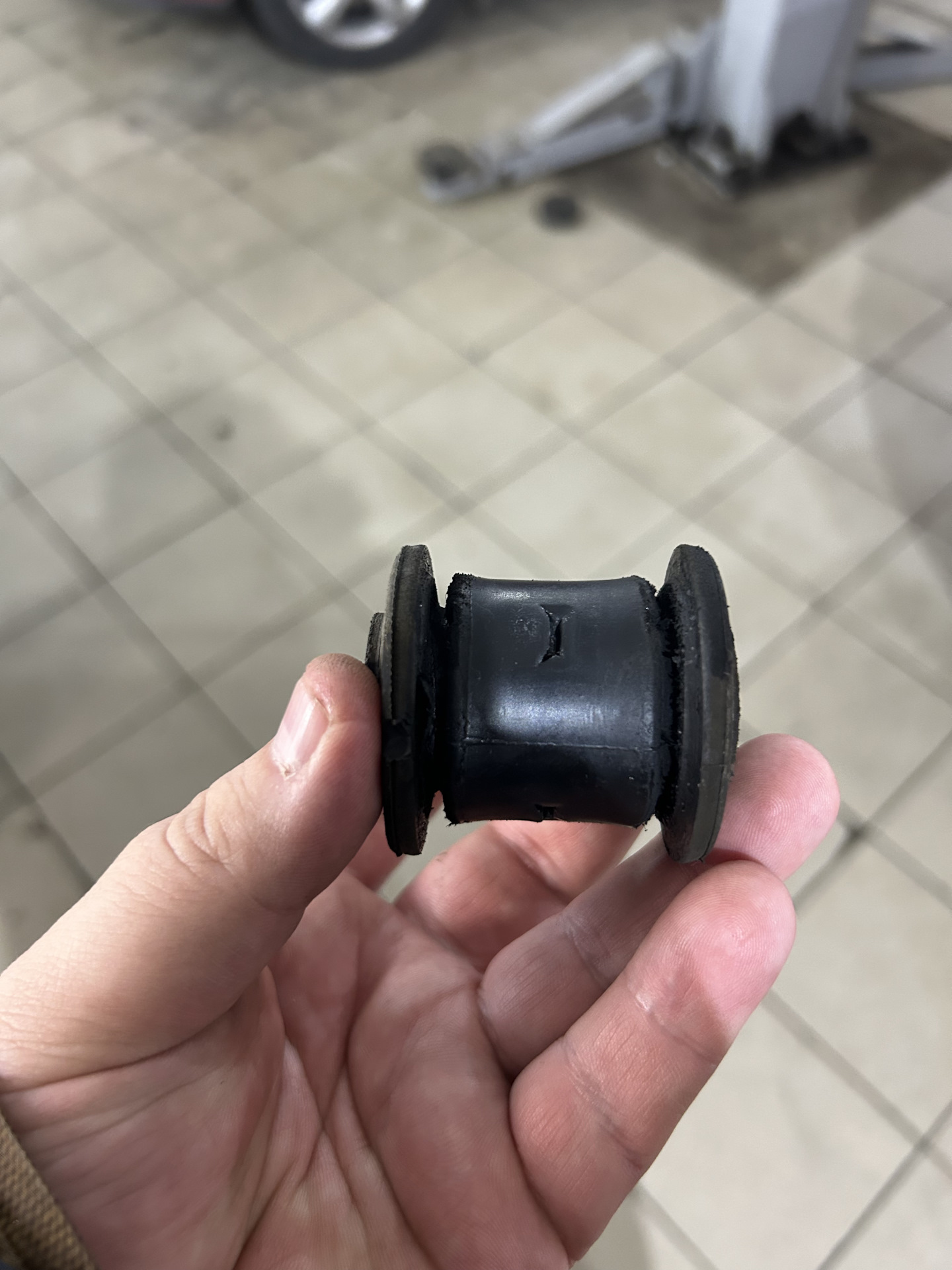 5️⃣6️⃣ Сайлентблоки переднего рычага VAG 5Q0407182A — Skoda Octavia A7 ...