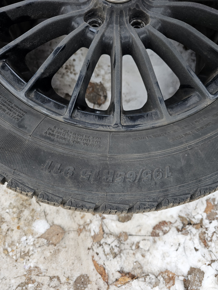 Шины зимние нешипованные 195/65 R15, литые диски 5Jx15 5x108 на Ford ...