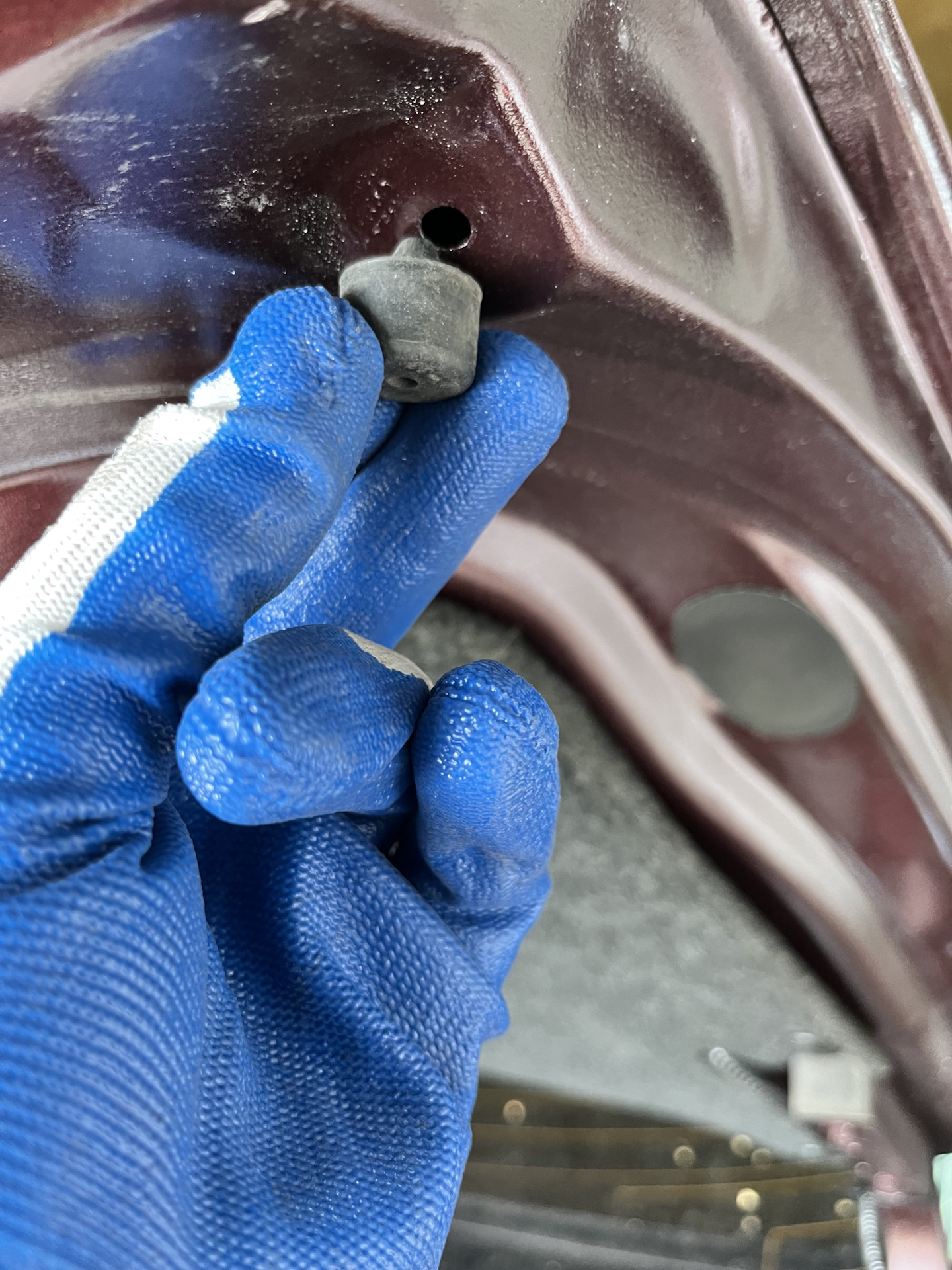 Отбойники багажника 848405L310 = PATRON P372718T — Nissan Laurel (C35 ...