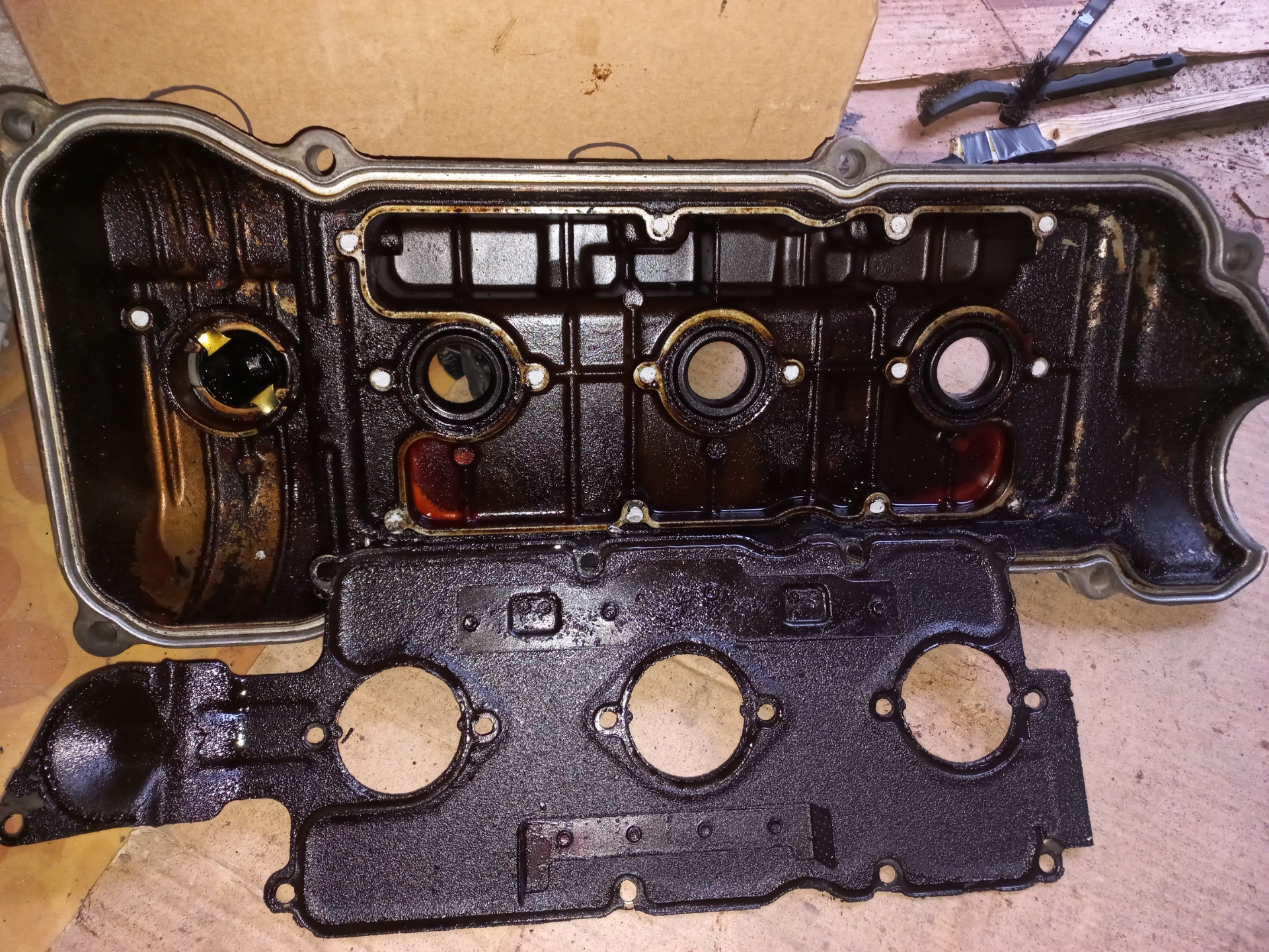 Чистка клапаных крышек, устранение течи антифриза — Toyota Windom (20 ...