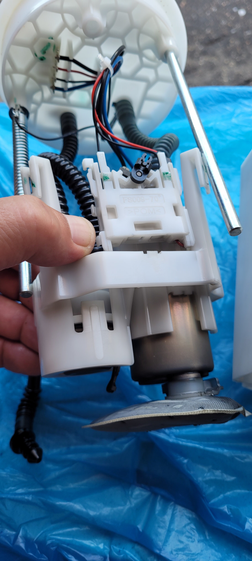 Geely coolray бензонасос сгорел — Geely Coolray (1G), 1,5 л, 2022 года ...